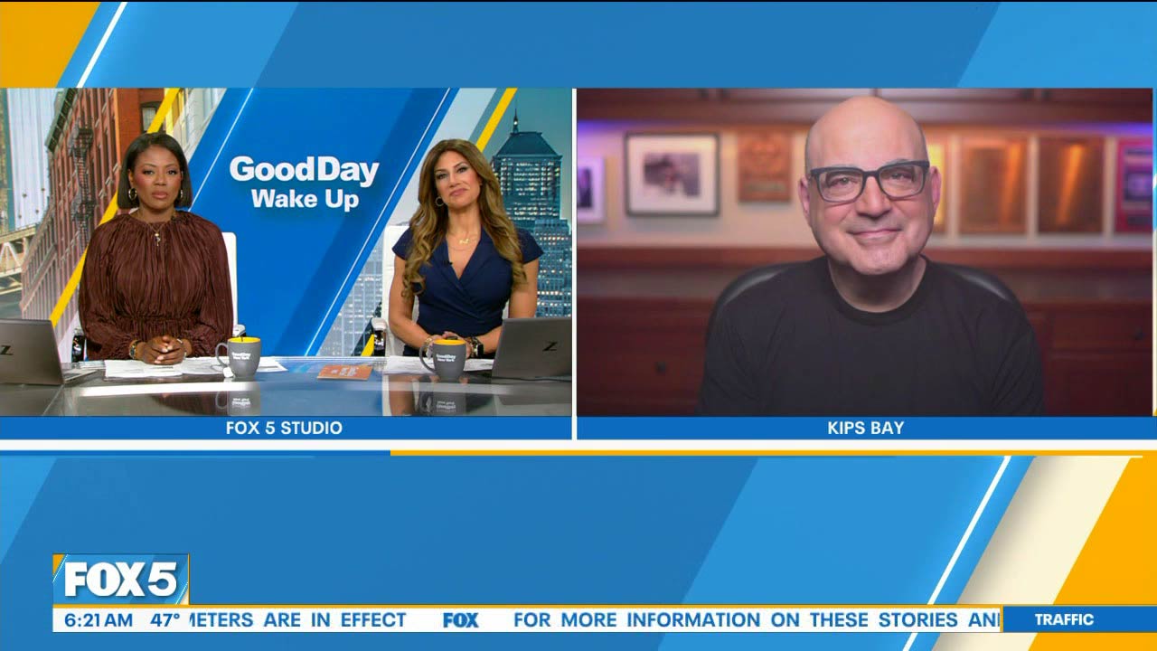 Apple’s AI Struggles: Why Siri Is Falling Behind | Shelly Palmer